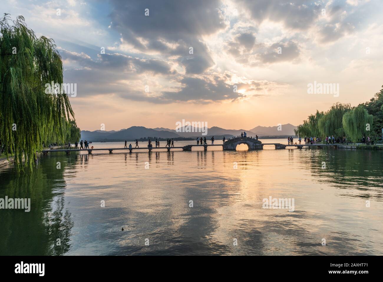 Sunset at the Hangzhou West Lake Stock Photo - Alamy