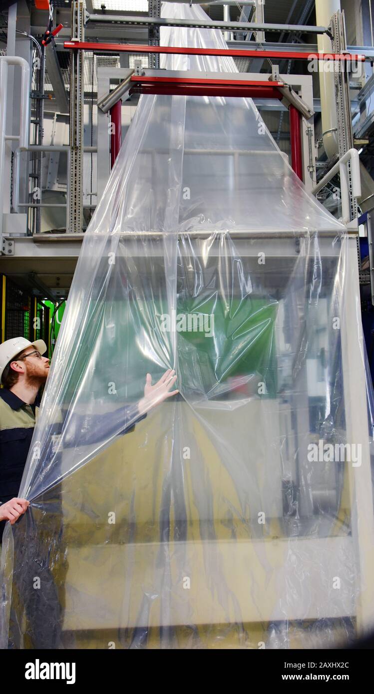 Recycling of composite plastics hi-res stock photography and images - Alamy