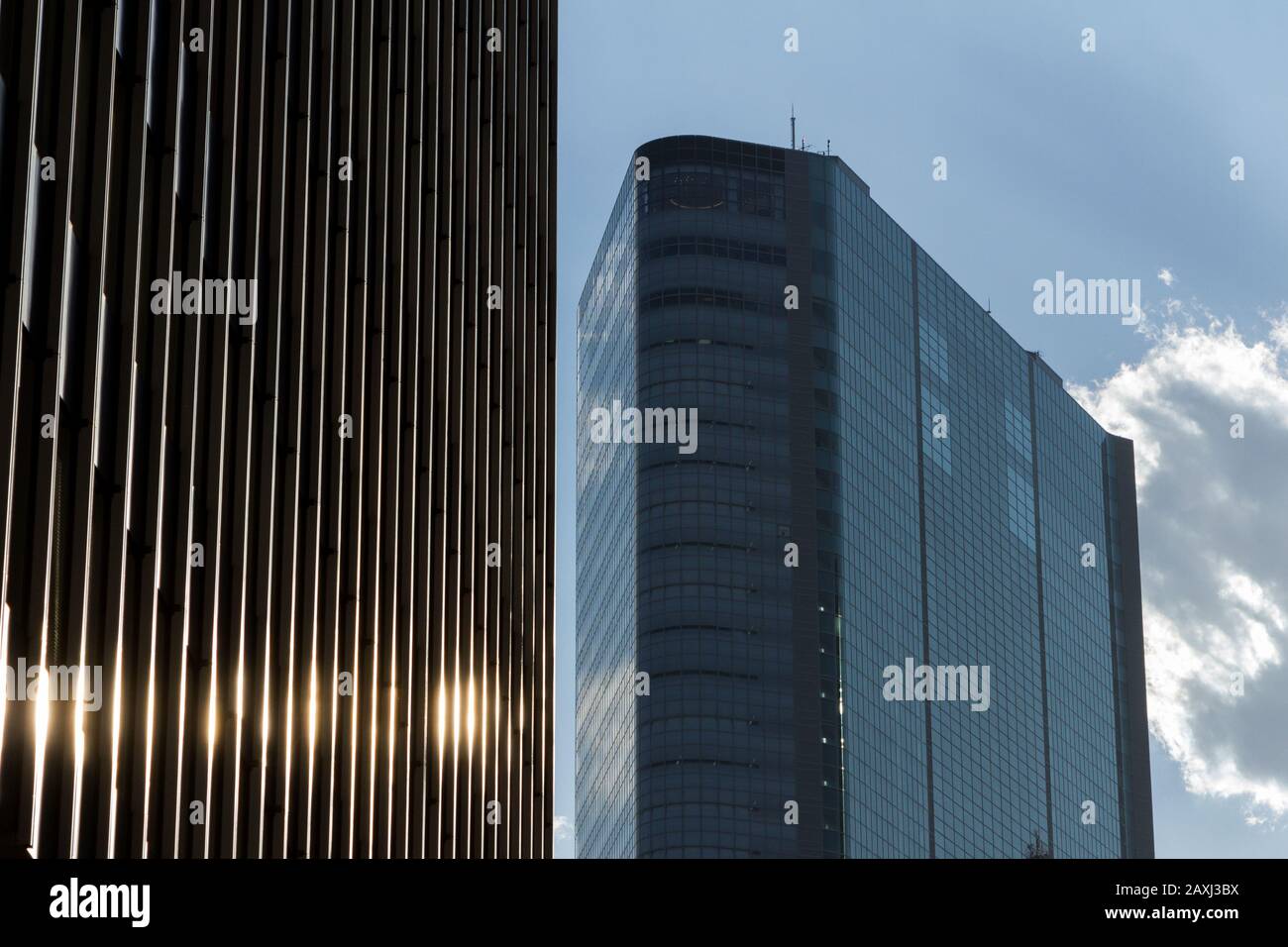 Dentsu Building Tokyo High Resolution Stock Photography and Images - Alamy