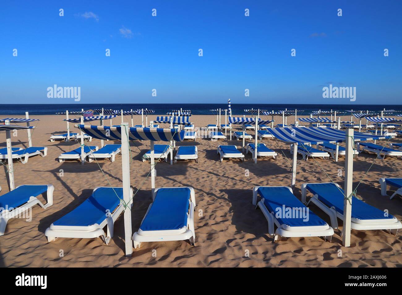 Meia praia hi-res stock photography and images - Alamy