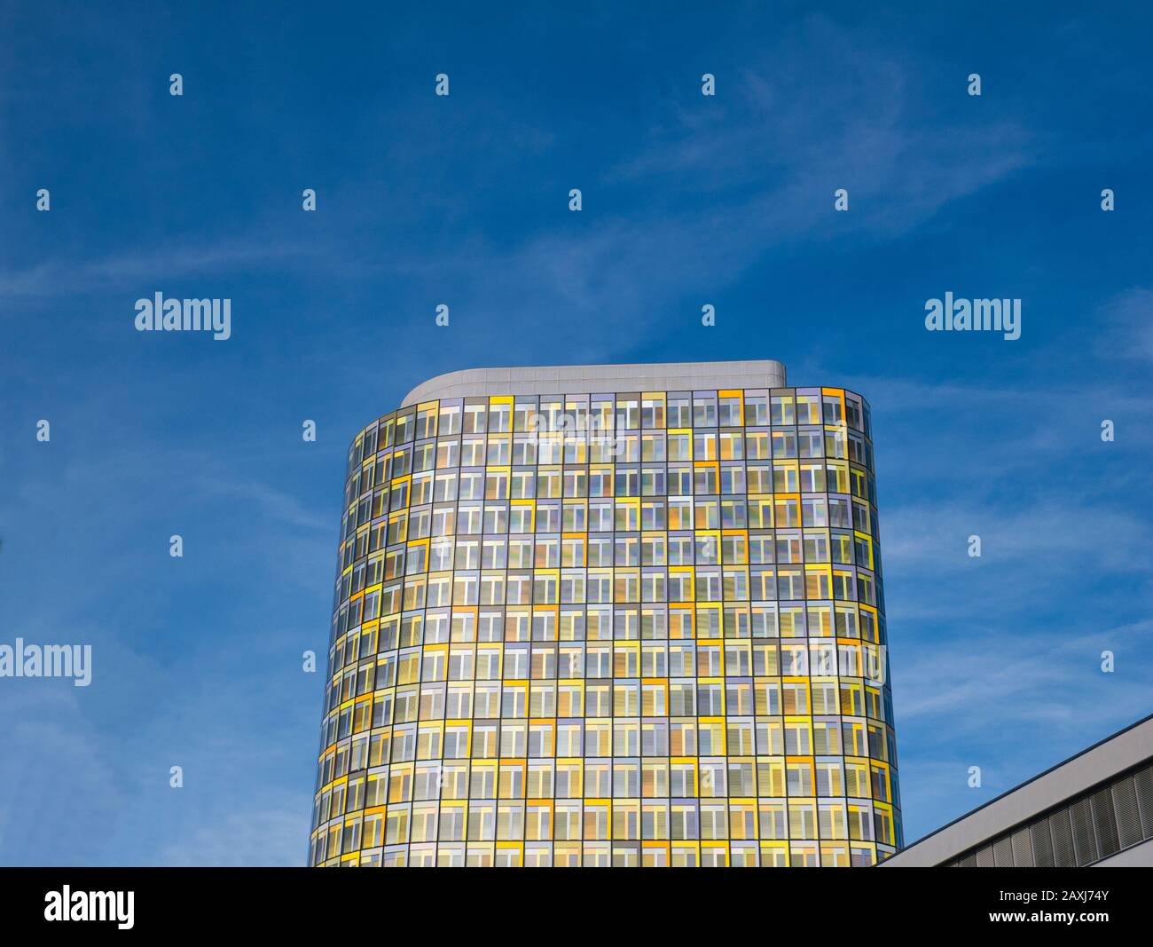 Round glass building hi-res stock photography and images - Alamy