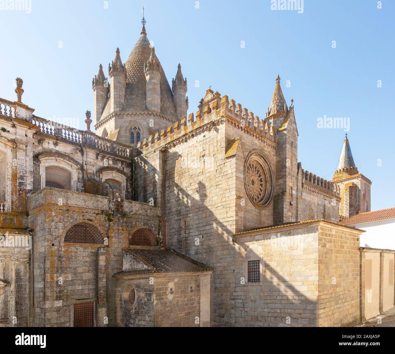 Historic Roman Catholic cathedral church of Évora, Portugal, Sé de ...