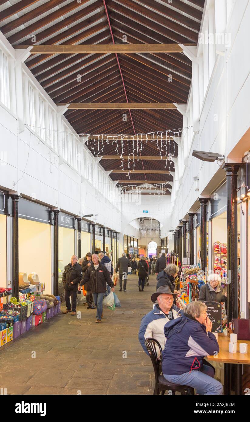 People shopping in traditional market covered arcade called The ...