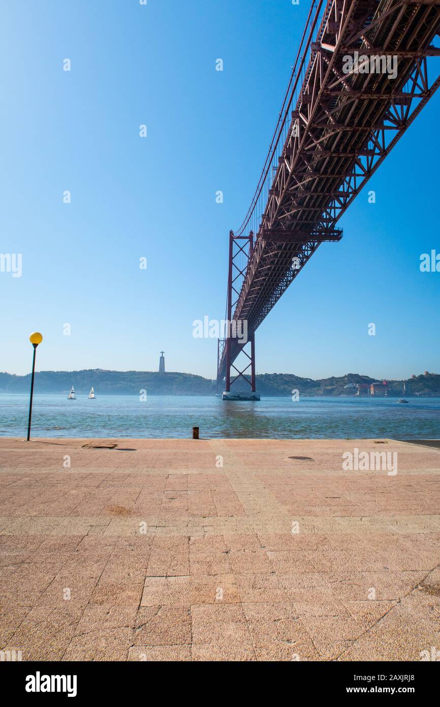 Lisban bridge sea water Stock Photo - Alamy