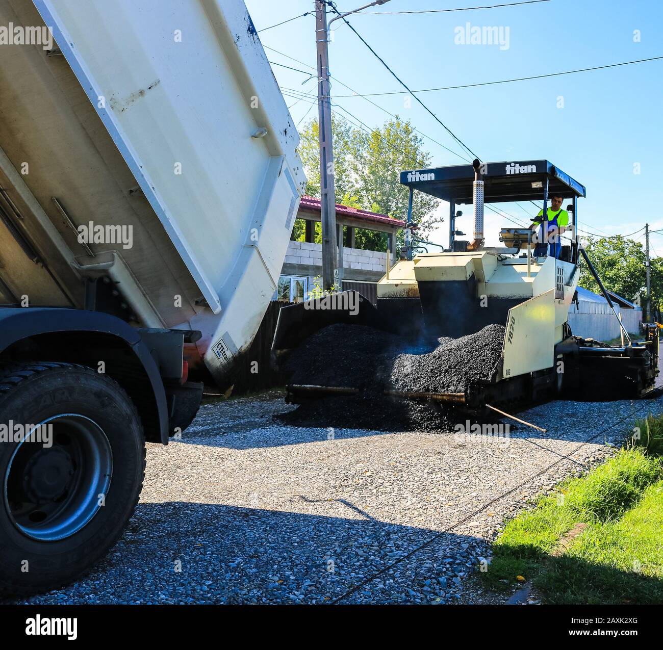asphalt paver machine. Construction machines and equipment new for new ...