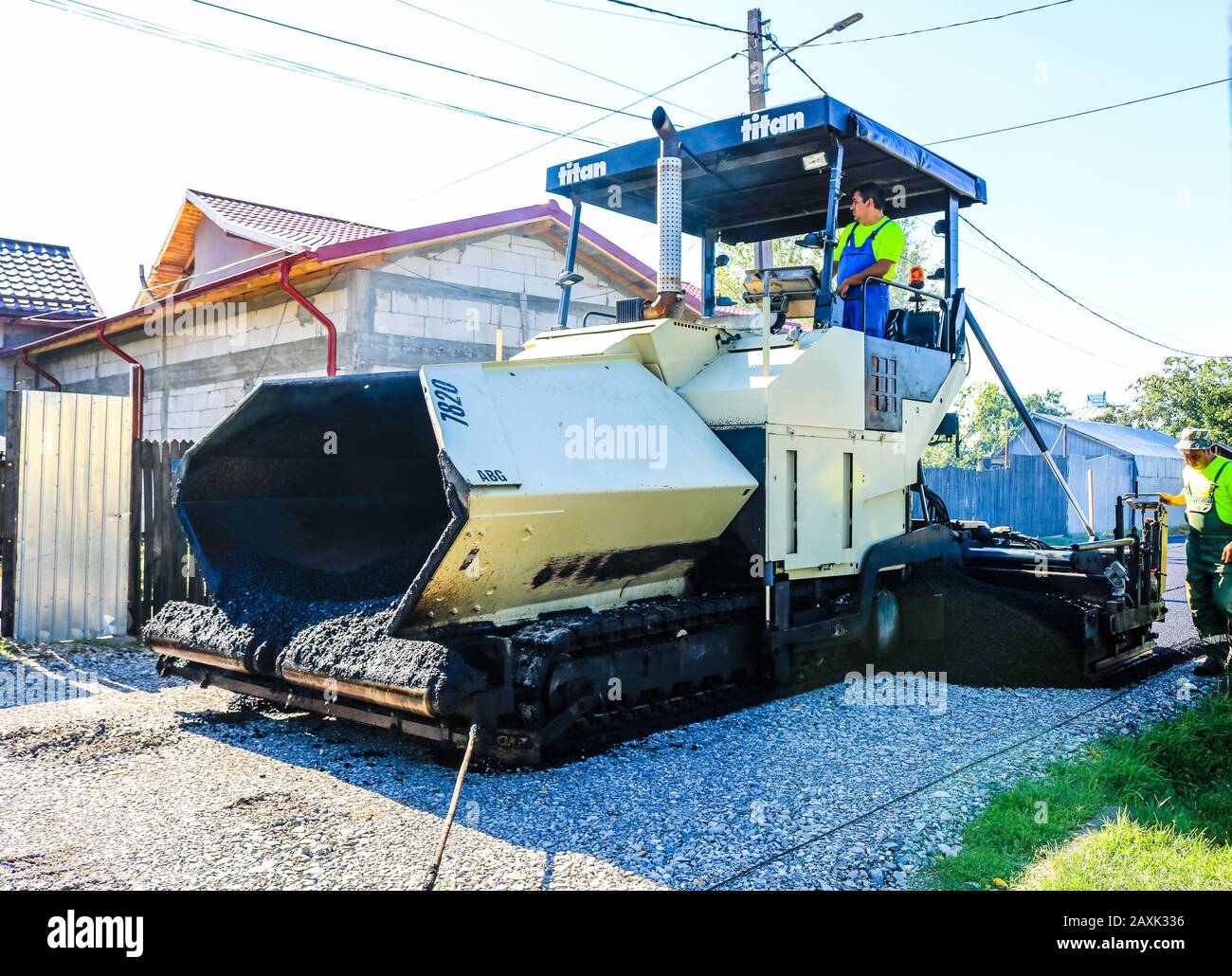 asphalt paver machine. Construction machines and equipment new for new ...