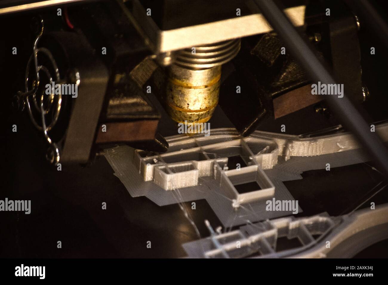 3D printer print isolated objects on mirror reflective surface close-up ...