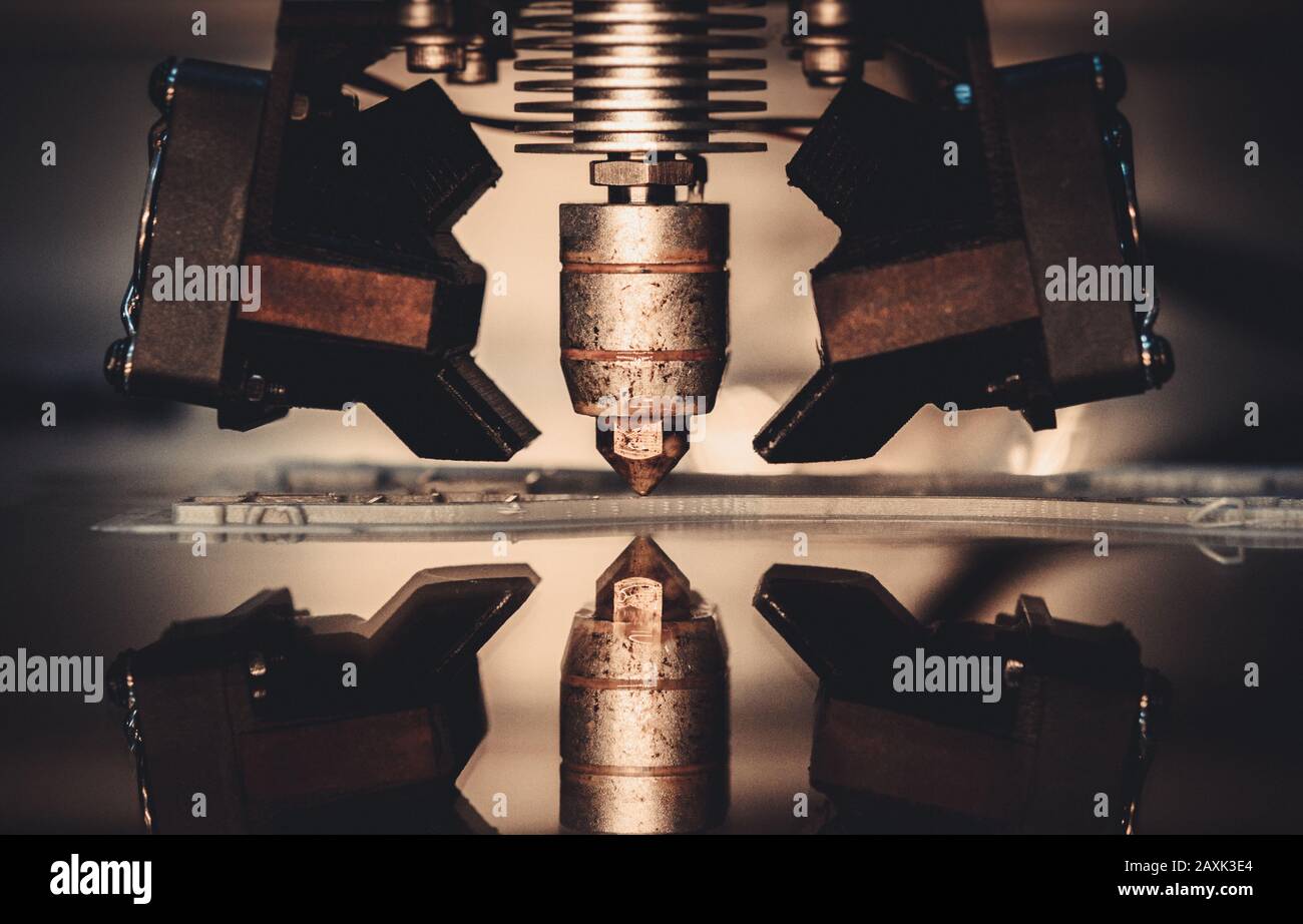 3D printer print isolated objects on mirror reflective surface close-up ...