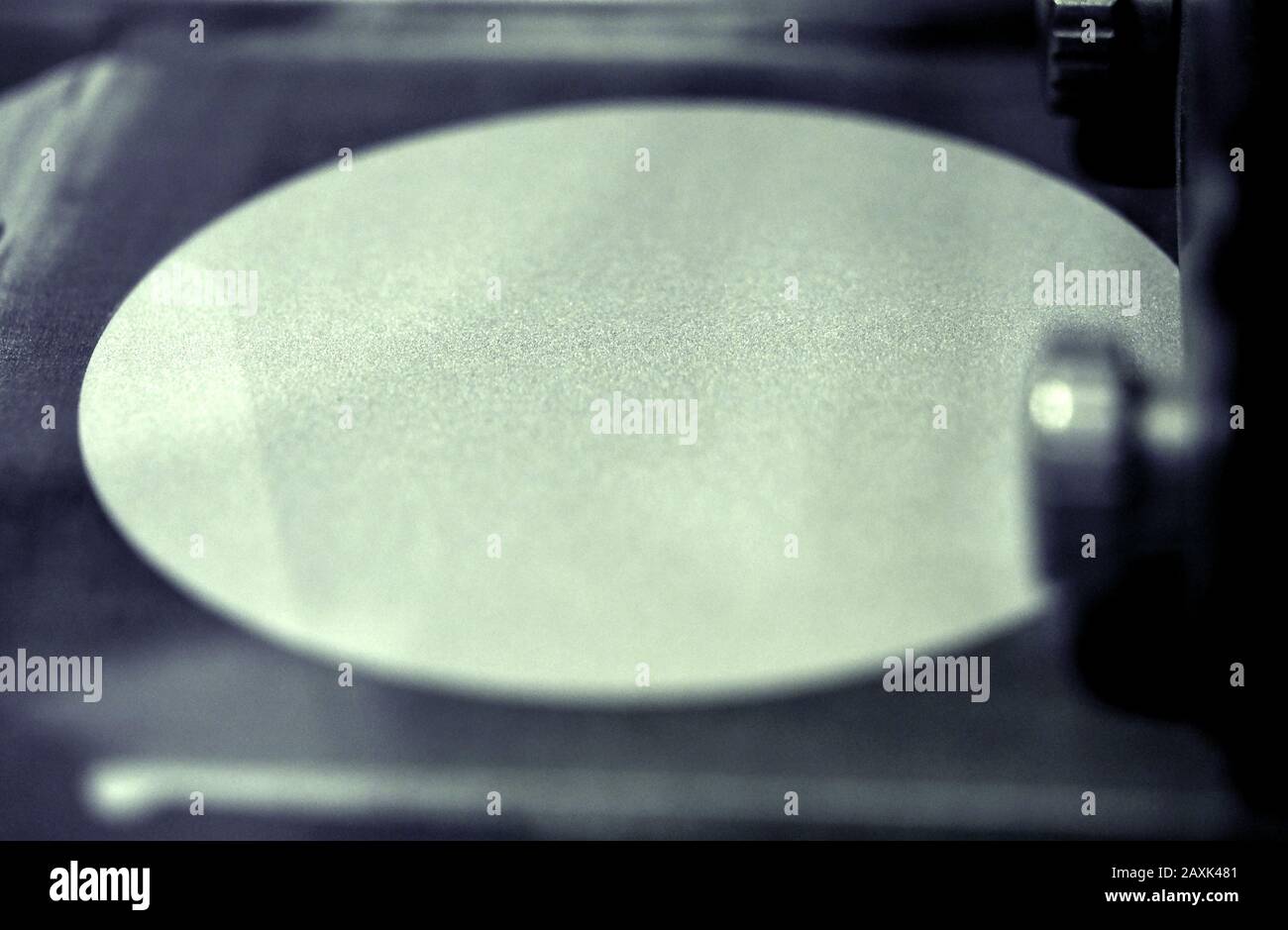 Metal powder in 3D metal printer close-up Stock Photo - Alamy