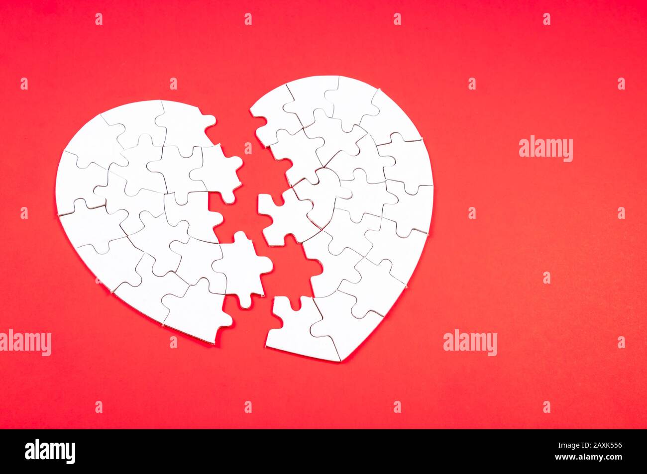 Jigsaw puzzle pieces falling hi-res stock photography and images - Alamy