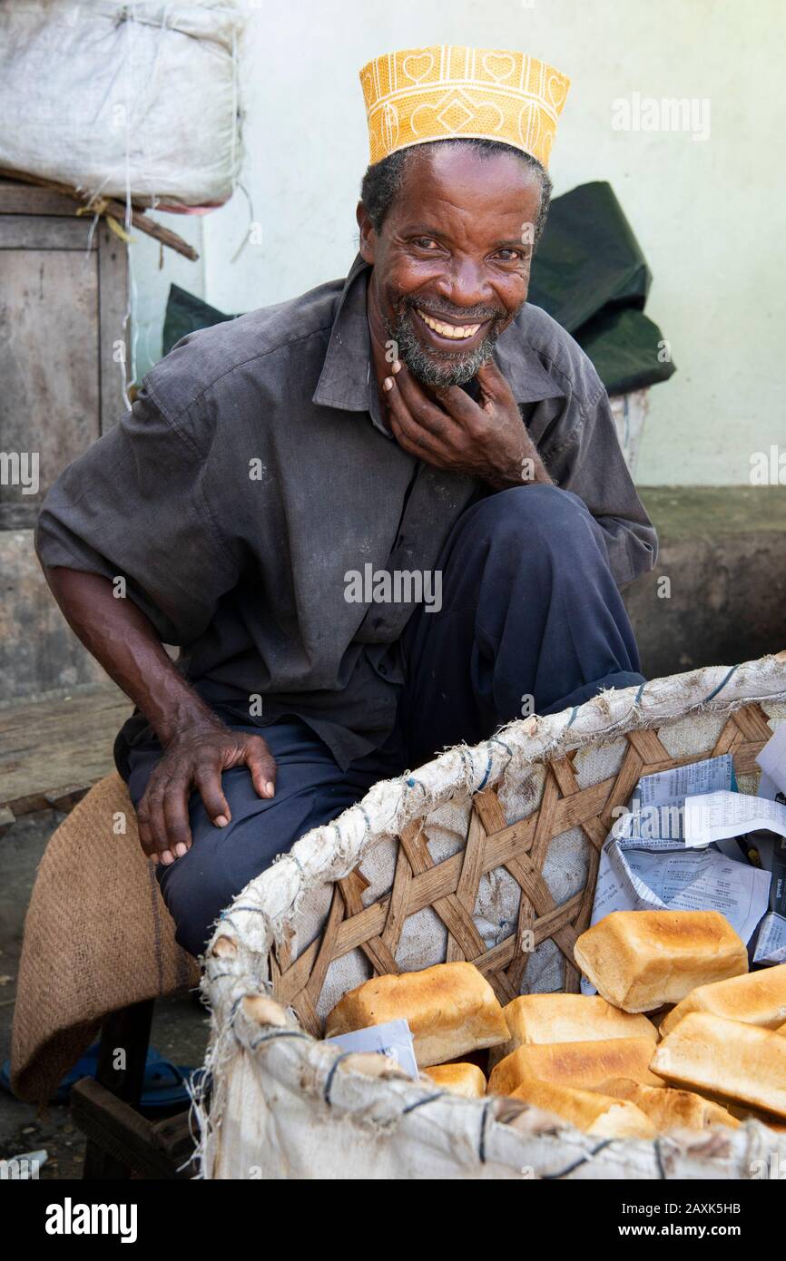 Swahili people tanzania hi-res stock photography and images - Alamy