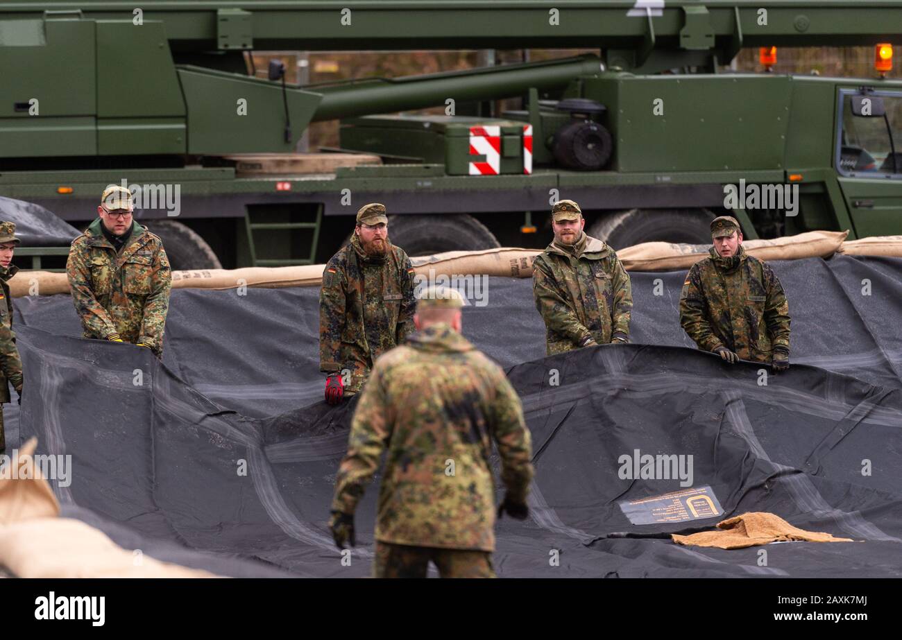 Fuel bladder hi-res stock photography and images - Alamy