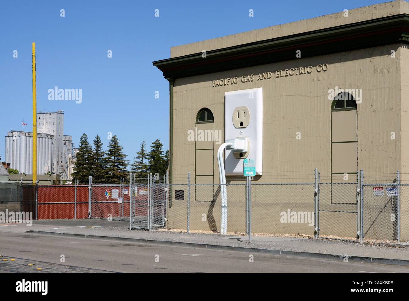 American plug socket hi-res stock photography and images - Alamy