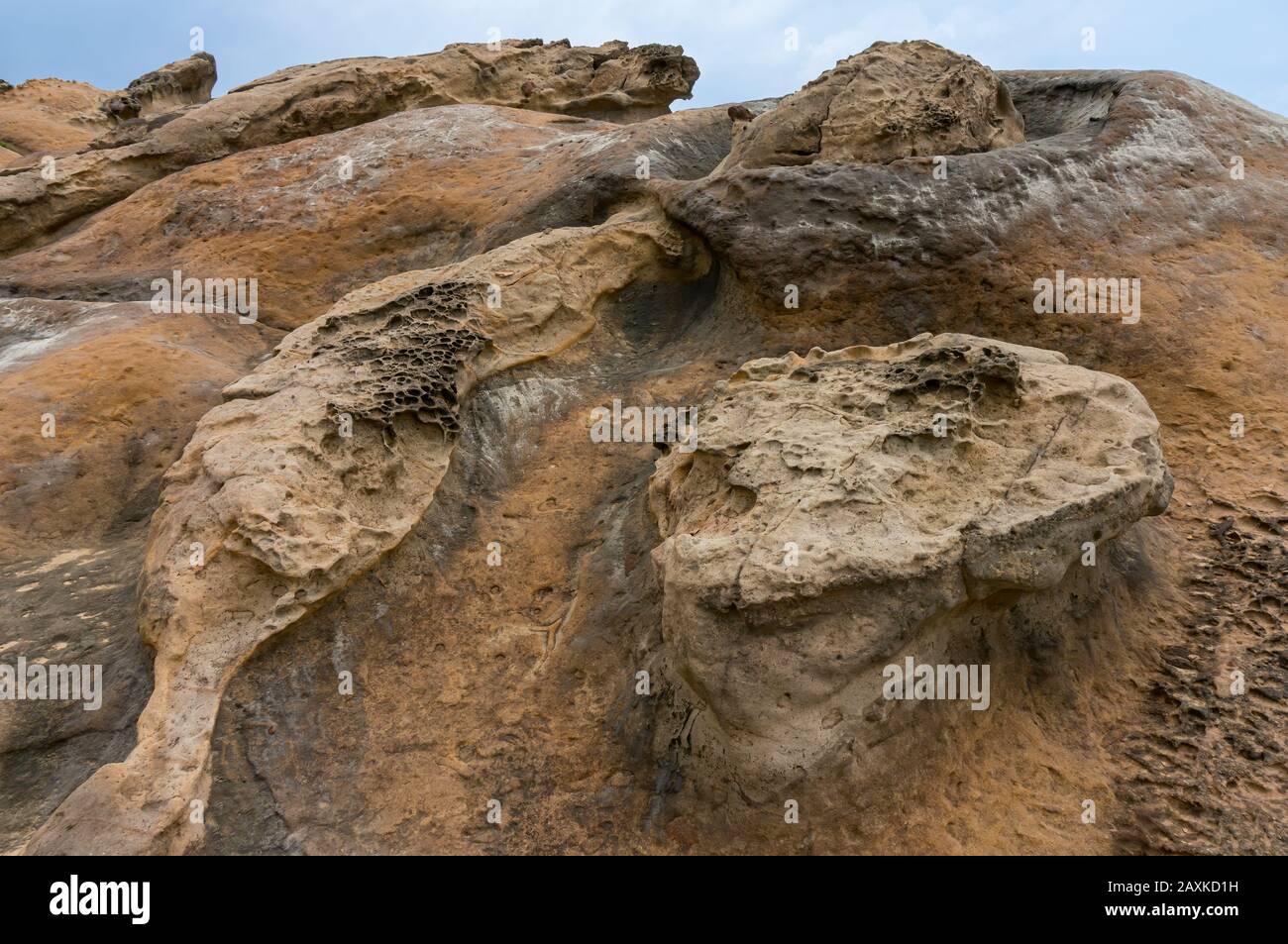 Unique geological formations at Yehliu Geopark in Taiwan on a sunny day ...