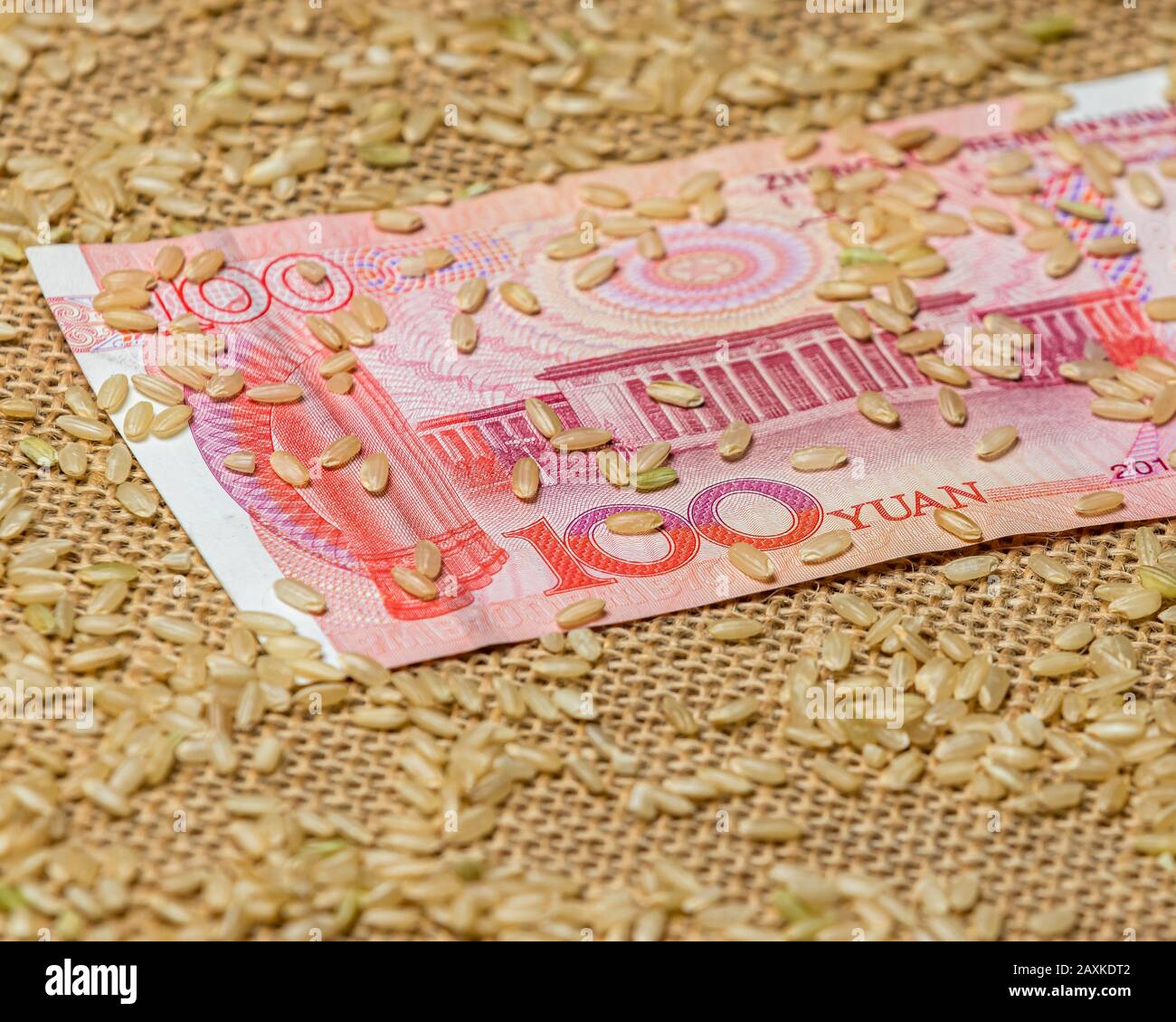 Yuan china money 100 hi-res stock photography and images - Alamy