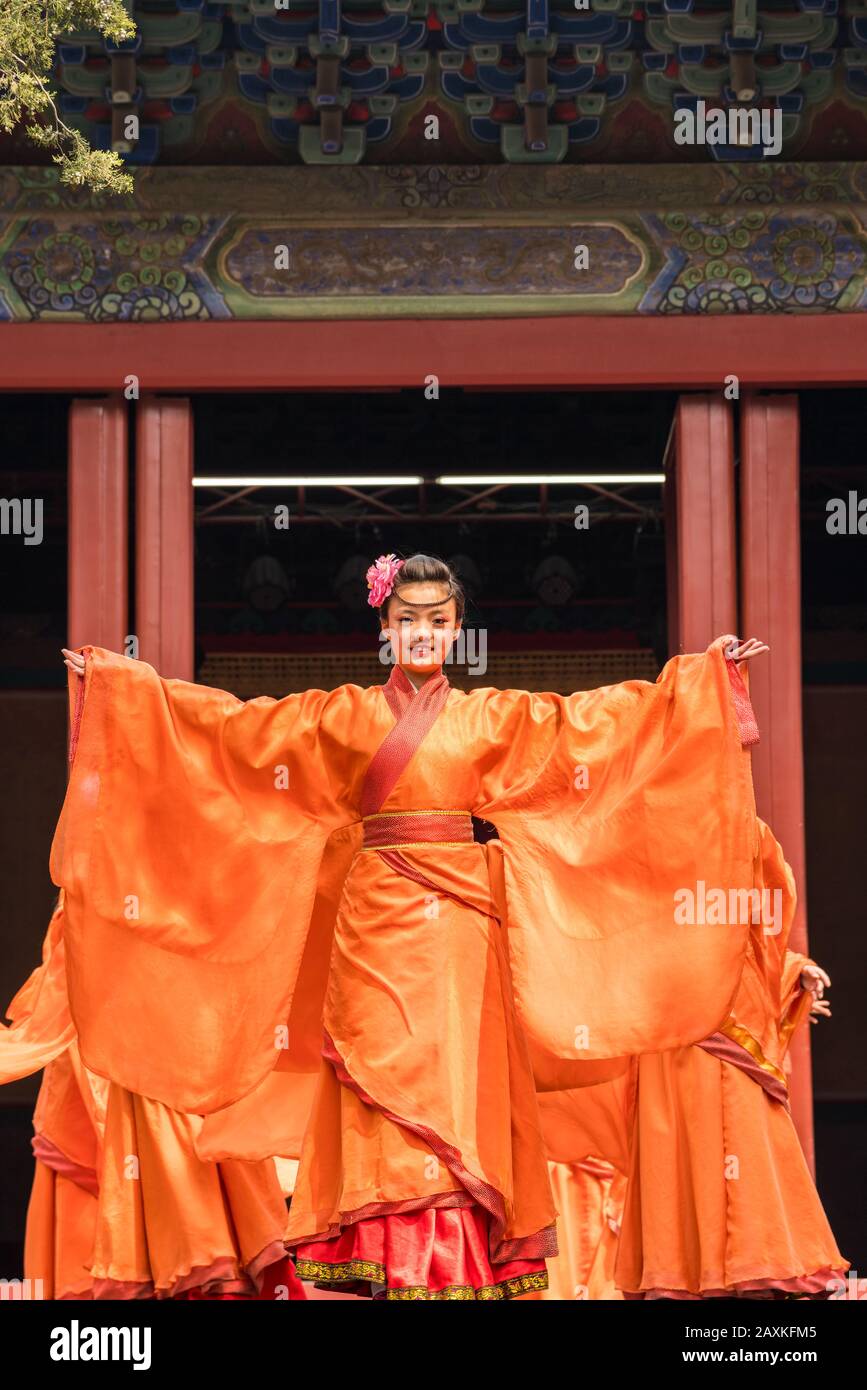 The temple theater beijing hi-res stock photography and images - Alamy