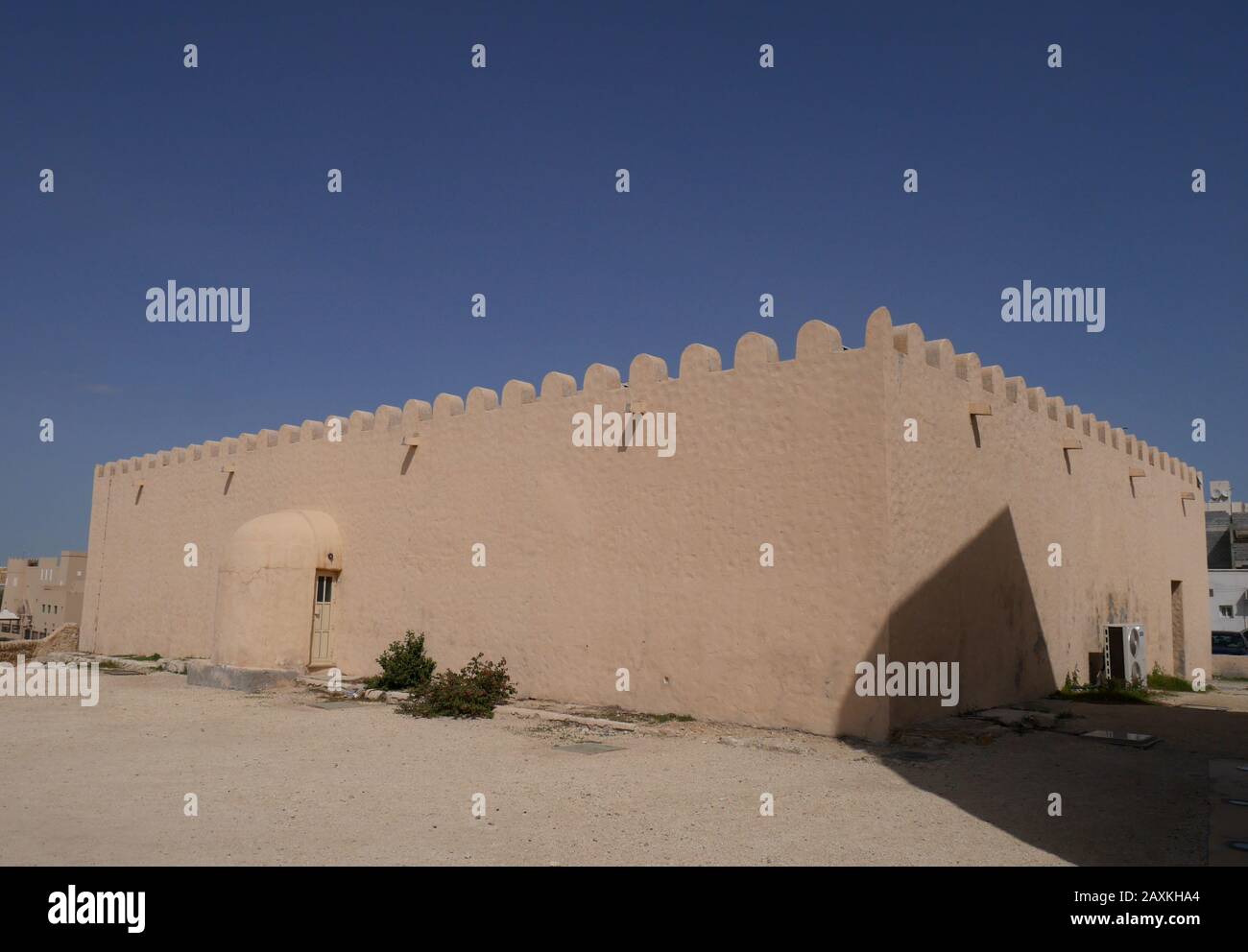 Mosque next to Riffa Fort, East Riffa, Kingdom of Bahrain Stock Photo ...
