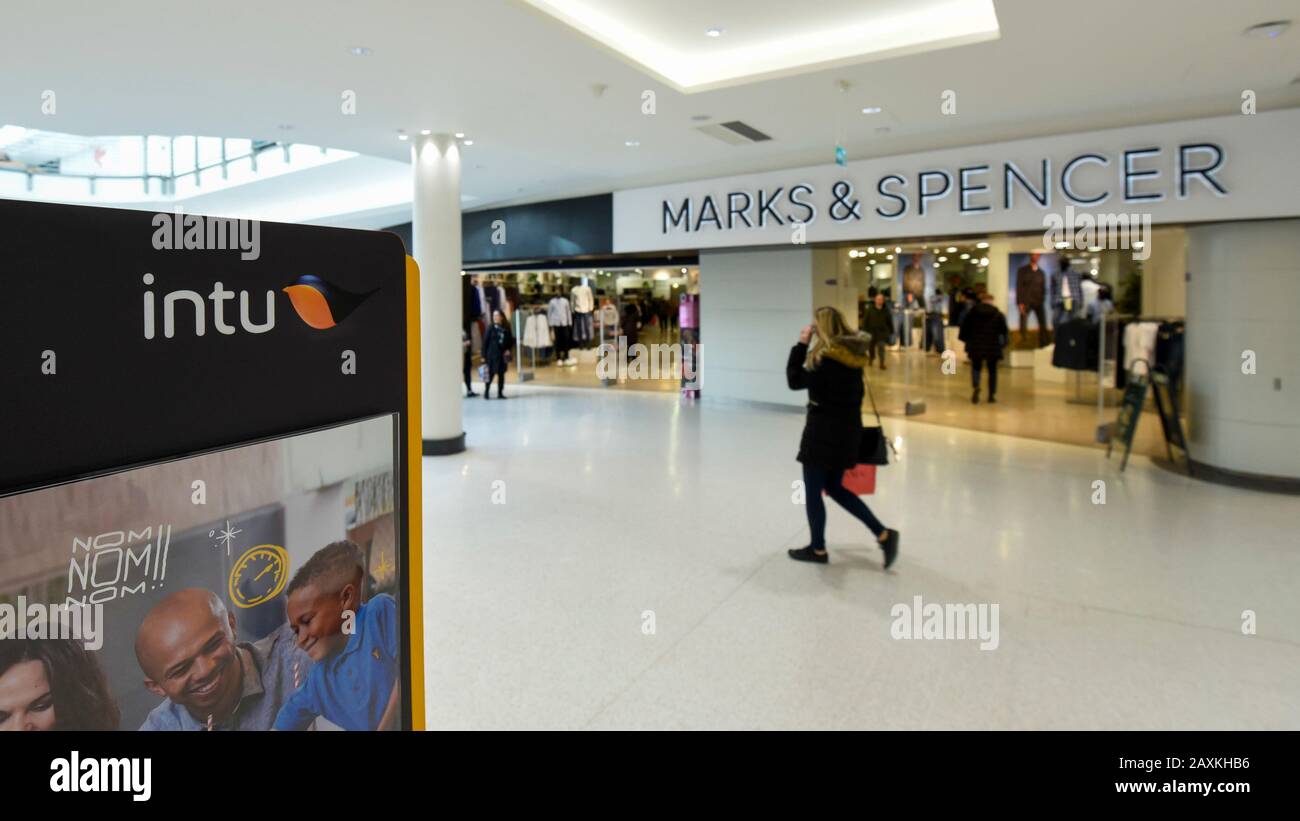 A general view west 12 shopping centre hi-res stock photography and ...