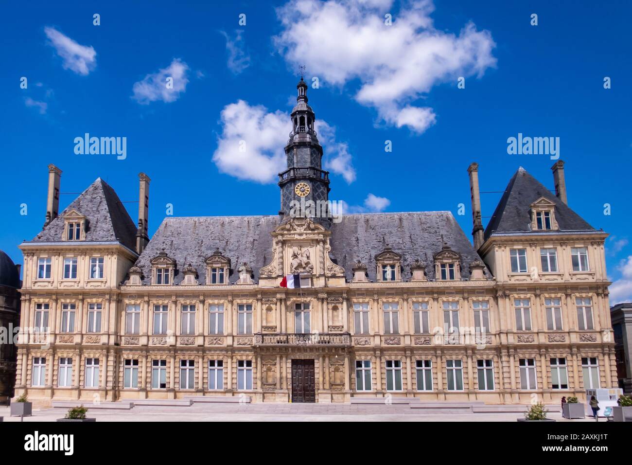 Reims city hi-res stock photography and images - Alamy