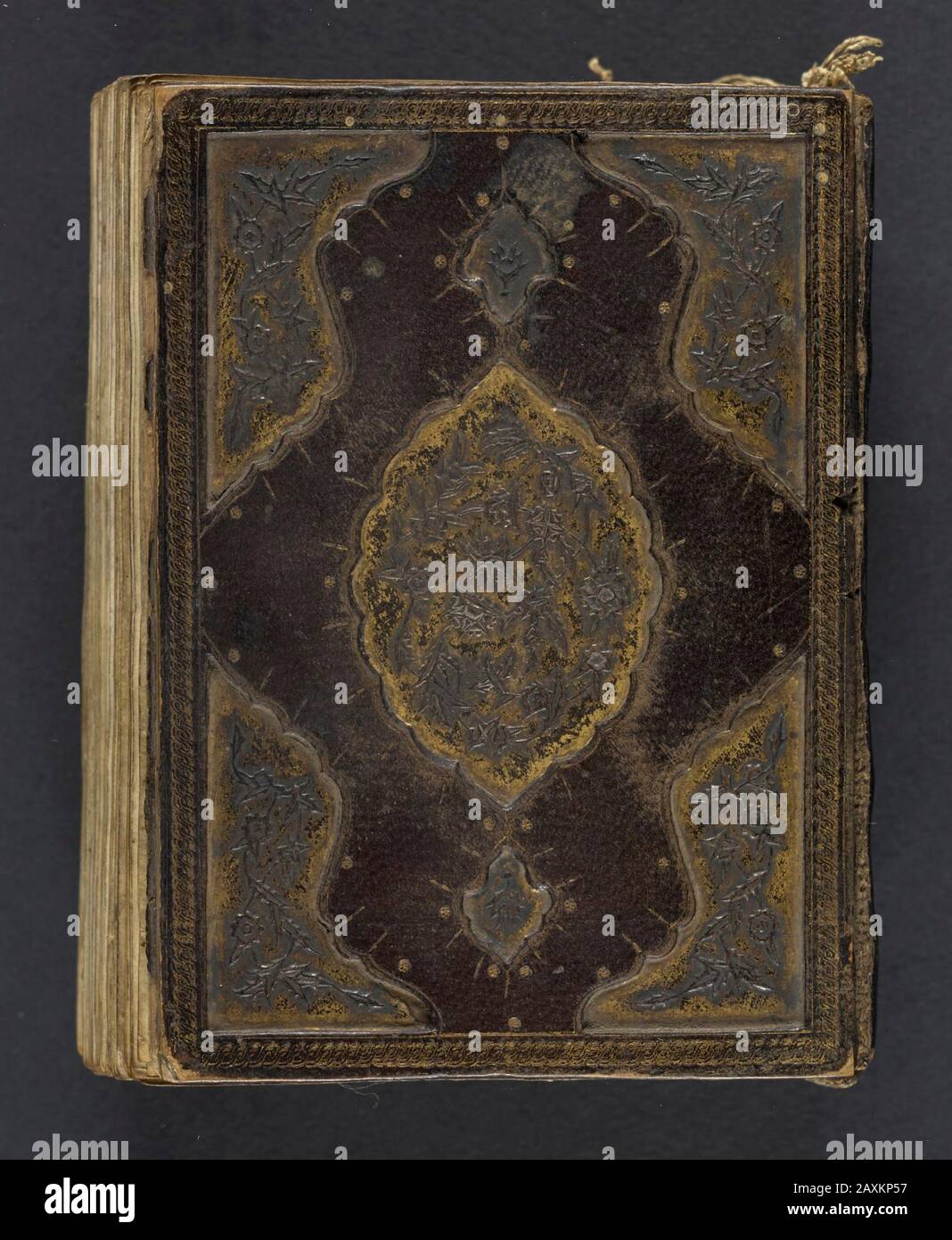 16th century book cover hi-res stock photography and images - Alamy