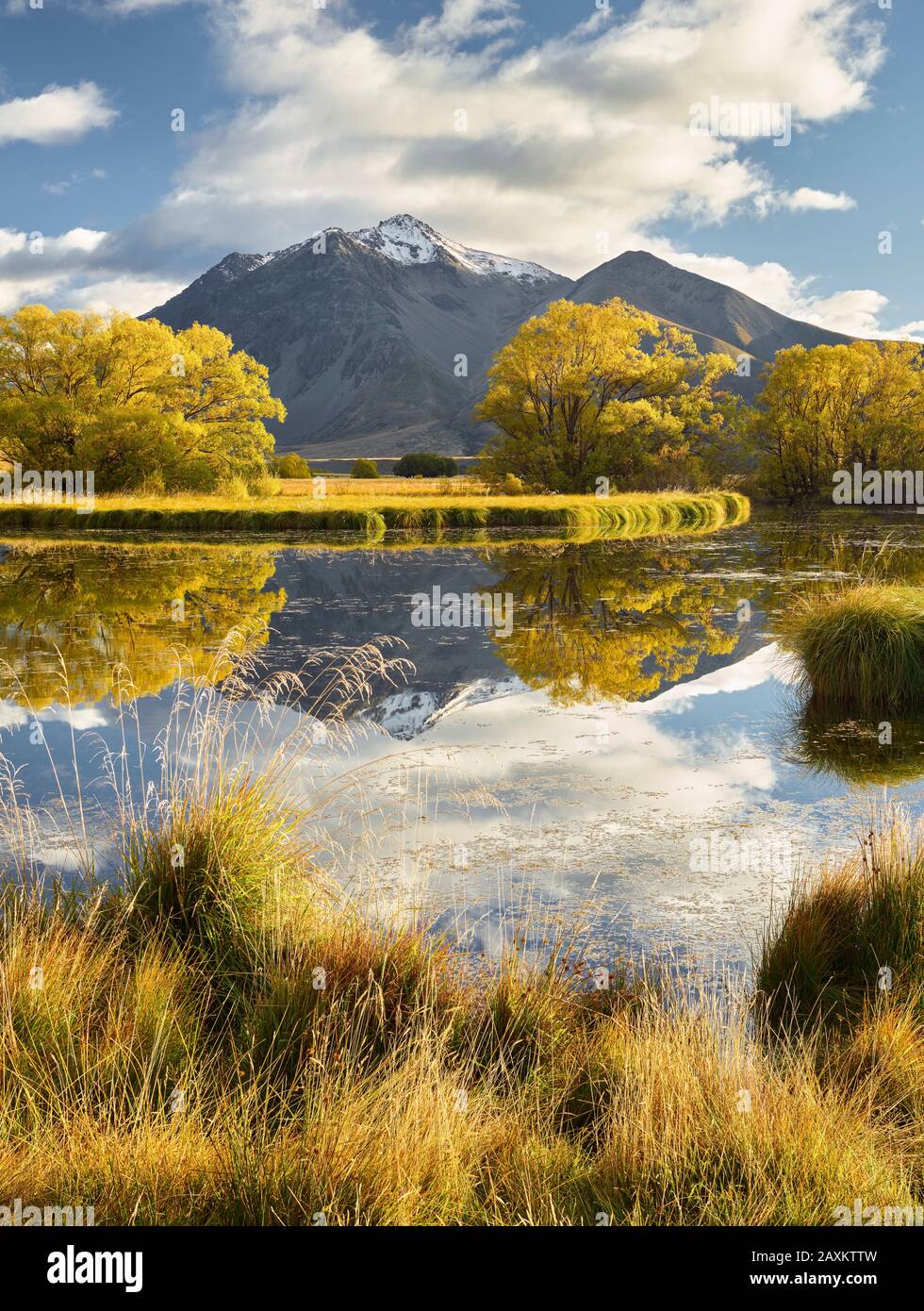 Nameless Lake in Ahuriri Valley, Barrier Range, Canterbury, South ...