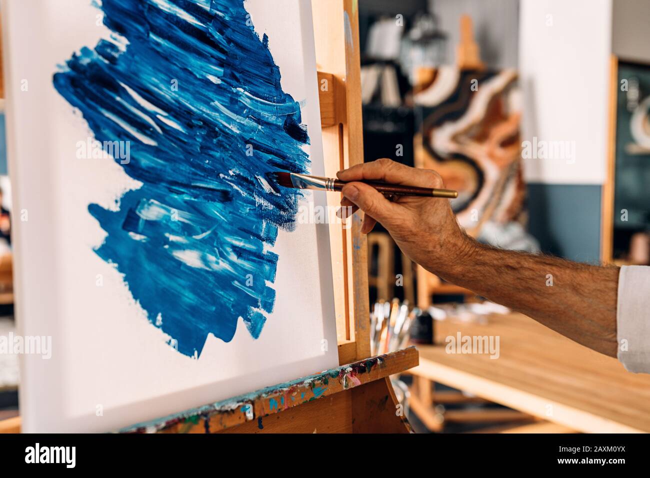 Drawing on canvas hi-res stock photography and images - Alamy