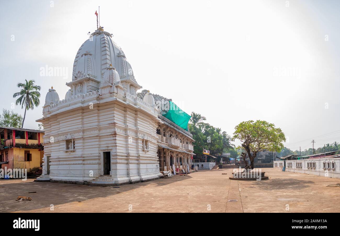Ganpatipule temple hi-res stock photography and images - Alamy