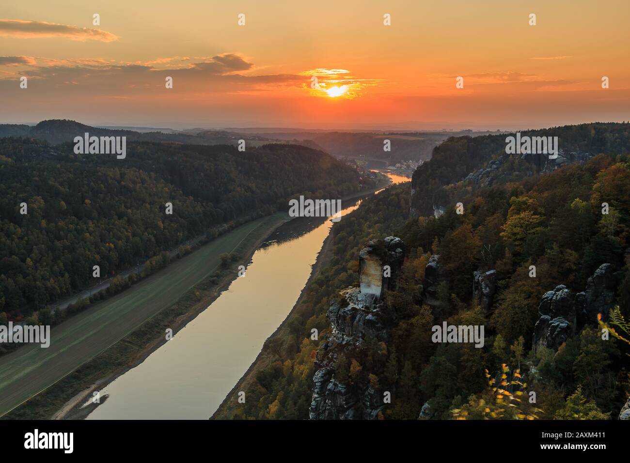 Saxon with the Elbe valley in the evening. Landscape with a view from ...
