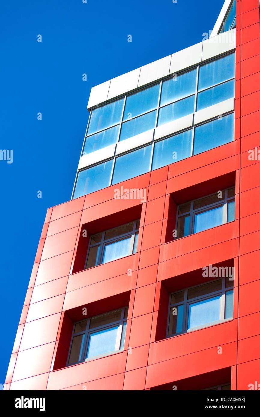 Blue glass windows hi-res stock photography and images - Alamy