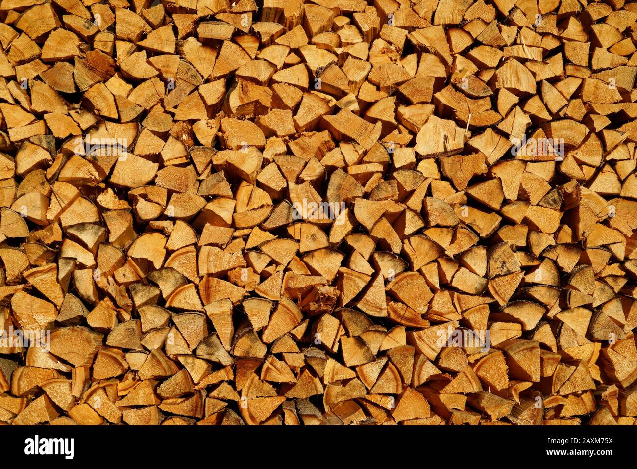 Austria, Tyrol, stacked firewood, logs, detail Stock Photo - Alamy