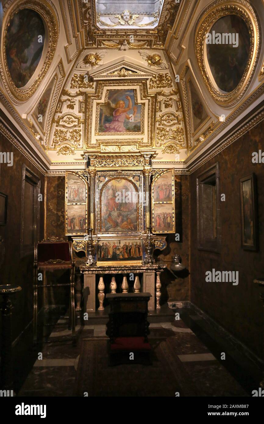 Kings Chambers High Resolution Stock Photography and Images - Alamy