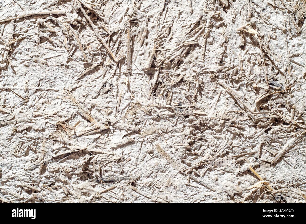 Background of adobe clay plaster texture with straw Stock Photo - Alamy