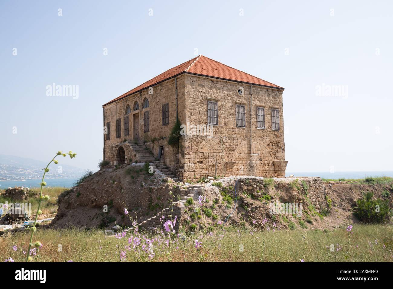 Traditional lebanese building hi-res stock photography and images - Alamy
