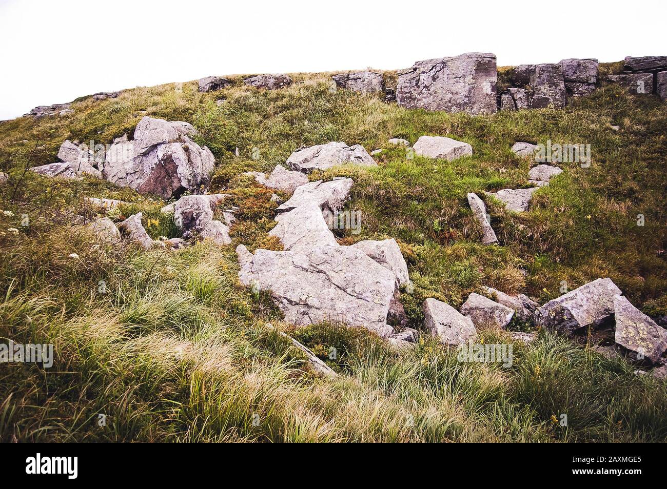 Large henge stone hi-res stock photography and images - Alamy