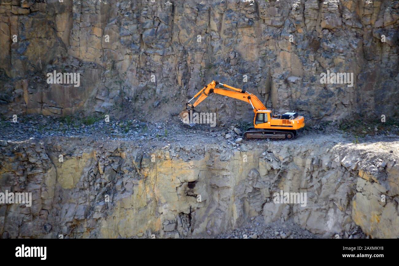 Granite stone layers hi-res stock photography and images - Alamy