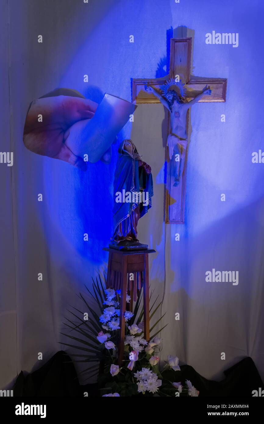 Statue of crucifixion of jesus holy week hi-res stock photography and ...