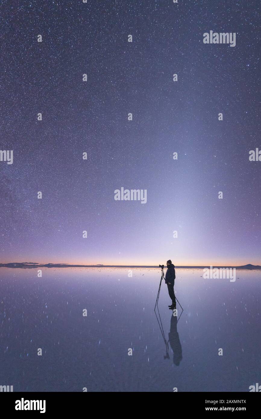 Man under milky way hi-res stock photography and images - Alamy