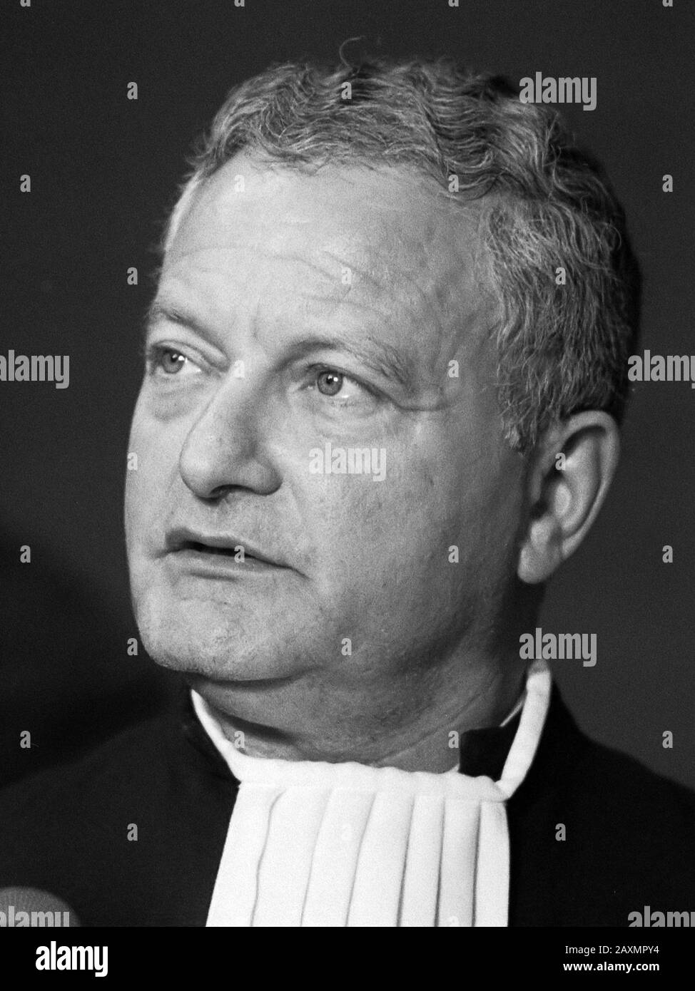 Two heineken kidnappers hi-res stock photography and images - Alamy