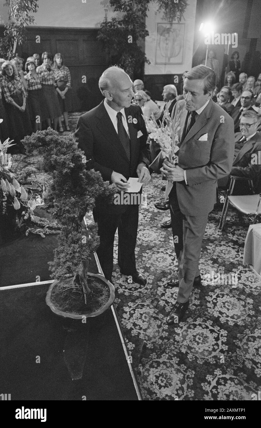 European landsape contrators Black and White Stock Photos & Images - Alamy