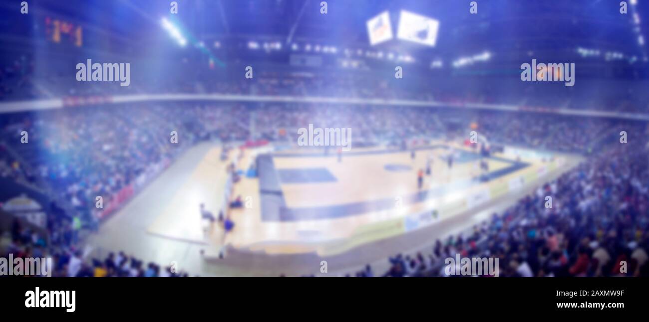 Sports stadium crowd blur hi-res stock photography and images - Alamy