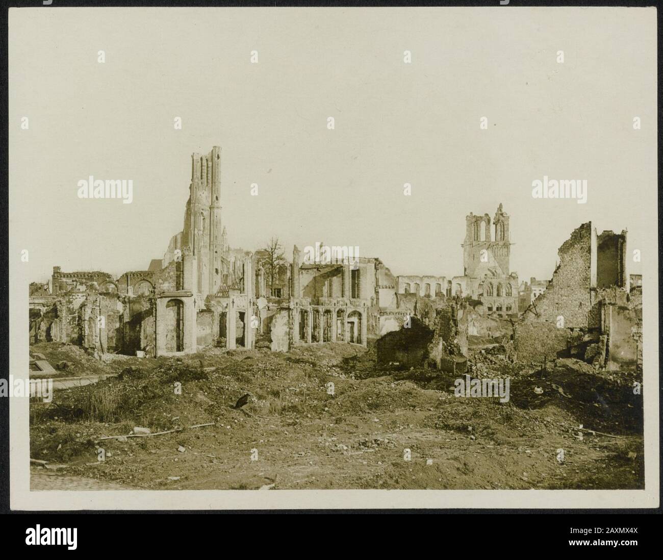 Continuous bombardment hi-res stock photography and images - Alamy