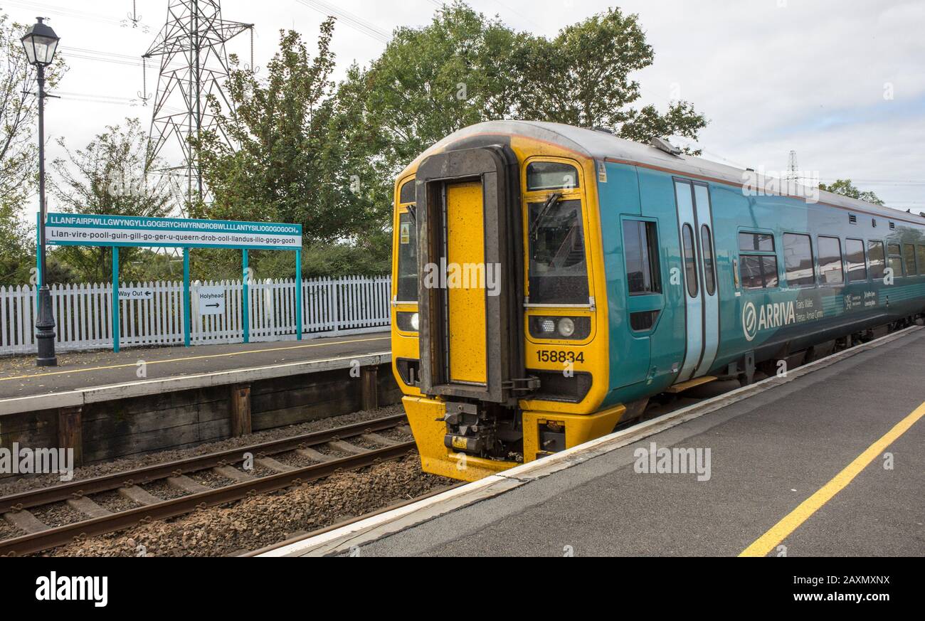 Train in Station at Llanfair­pwllgwyngyll­gogery­chwyrn­drobwll­llan ...