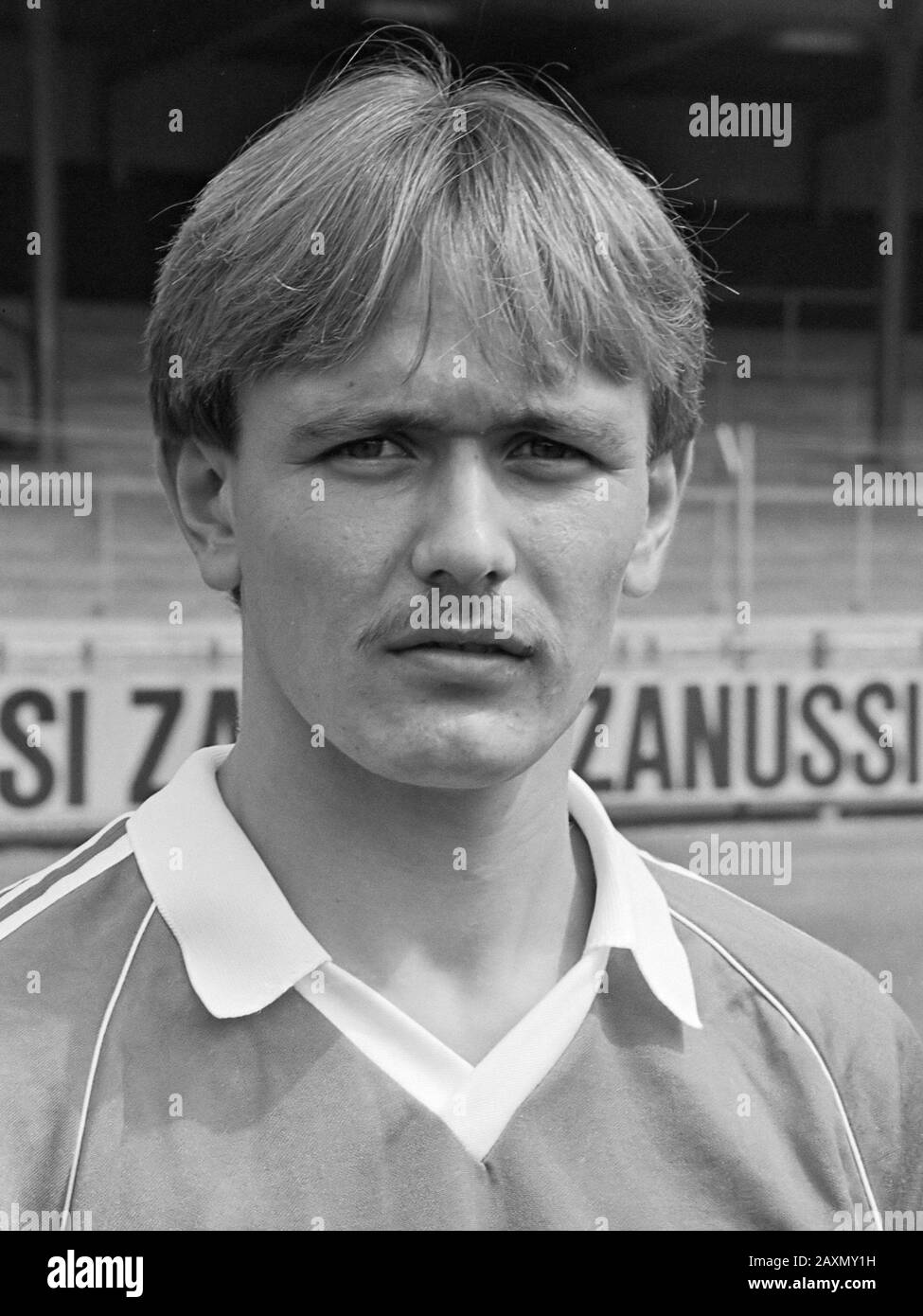 Press networking Black and White Stock Photos & Images - Alamy