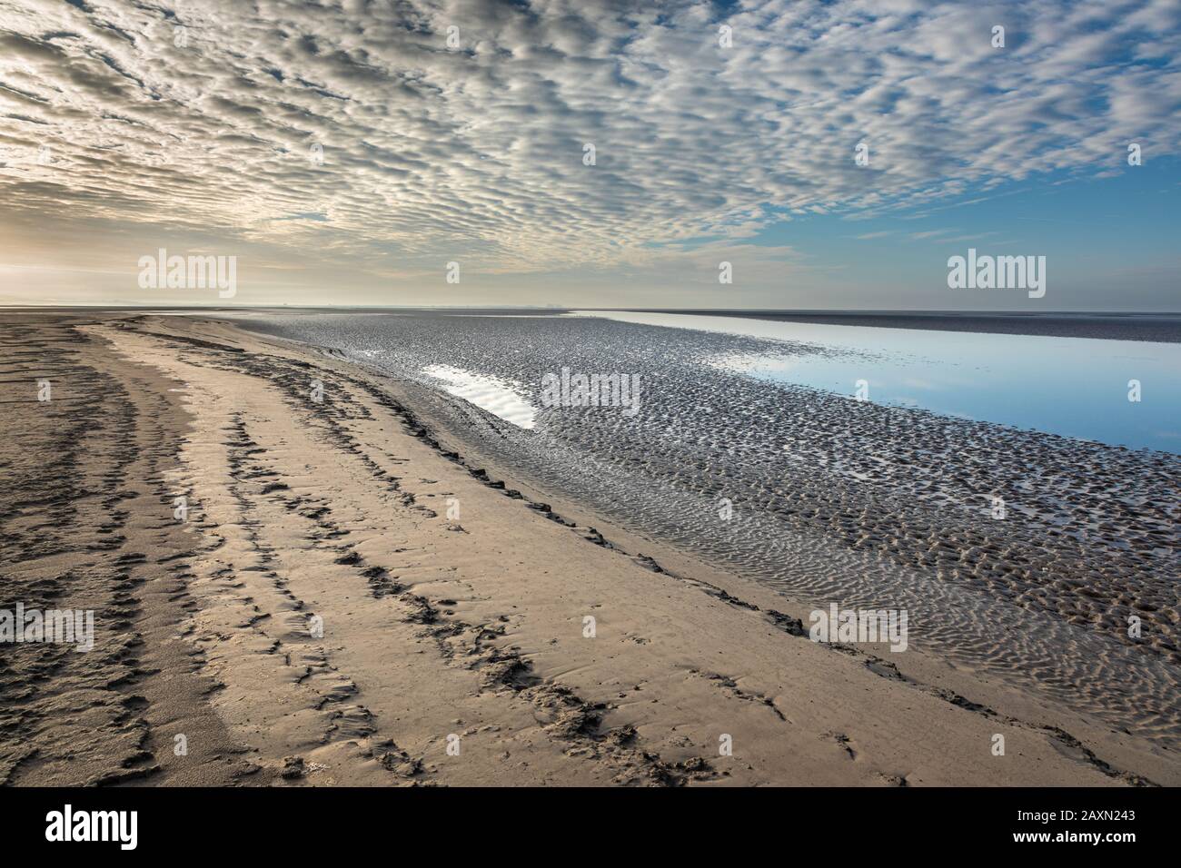 Morecambe Bay from beach near Far Arnside, Cumbria Stock Photo - Alamy