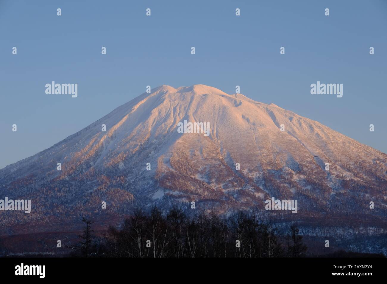 Mt yotei snow hi-res stock photography and images - Alamy