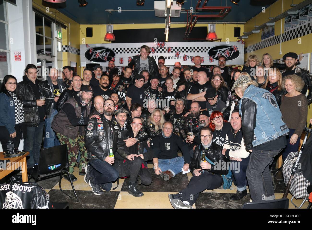 Ton up boys 1960s hi-res stock photography and images - Alamy