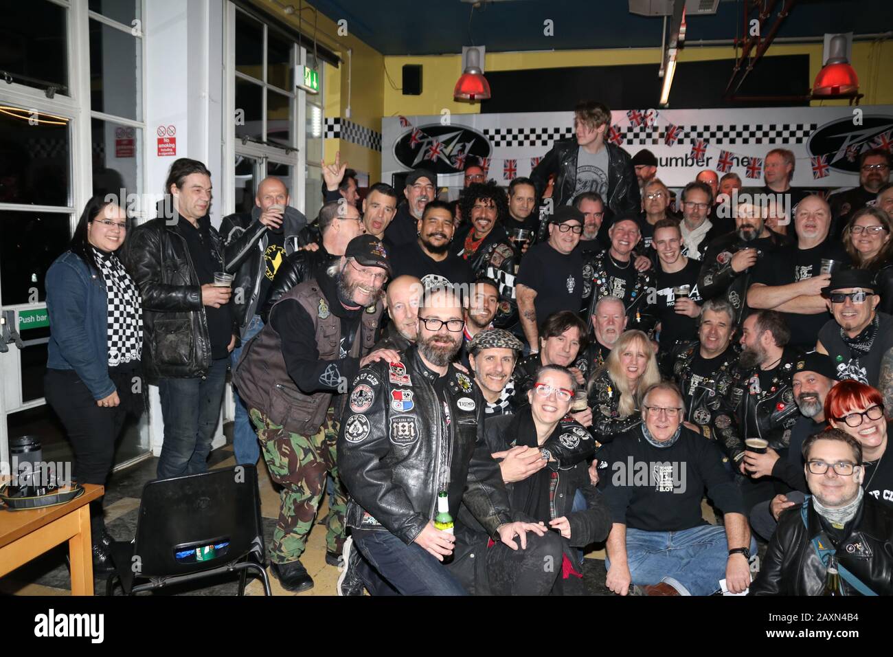 Ton up boys 1960s hi-res stock photography and images - Alamy