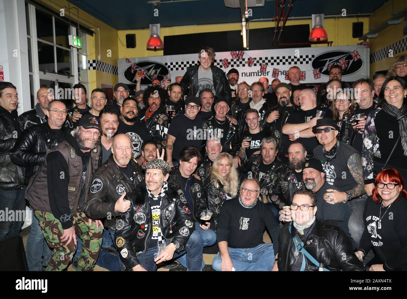 Ton up boys 1960s hi-res stock photography and images - Alamy