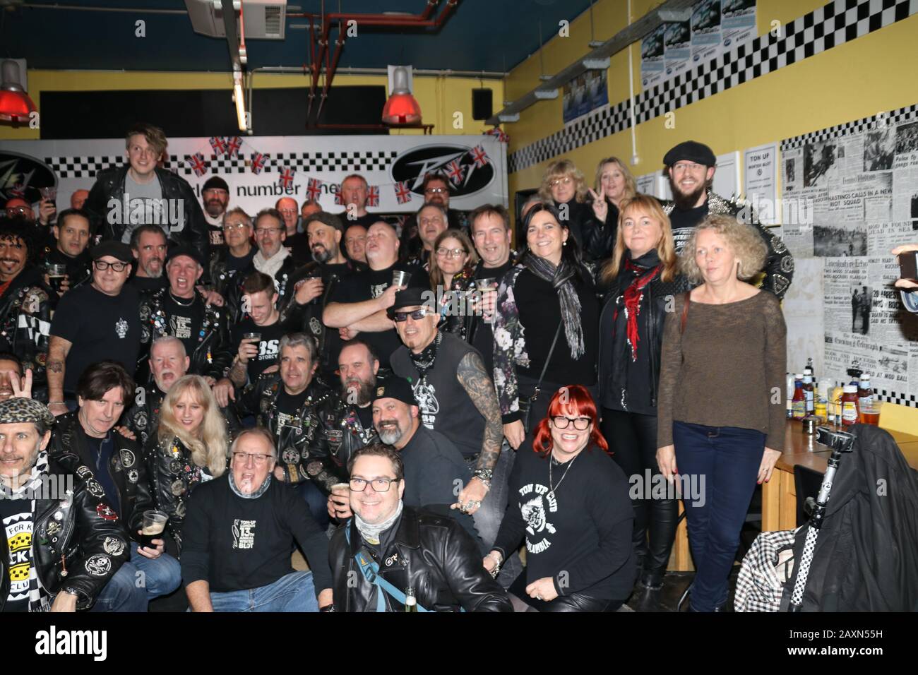 Ton up boys 1960s hi-res stock photography and images - Alamy