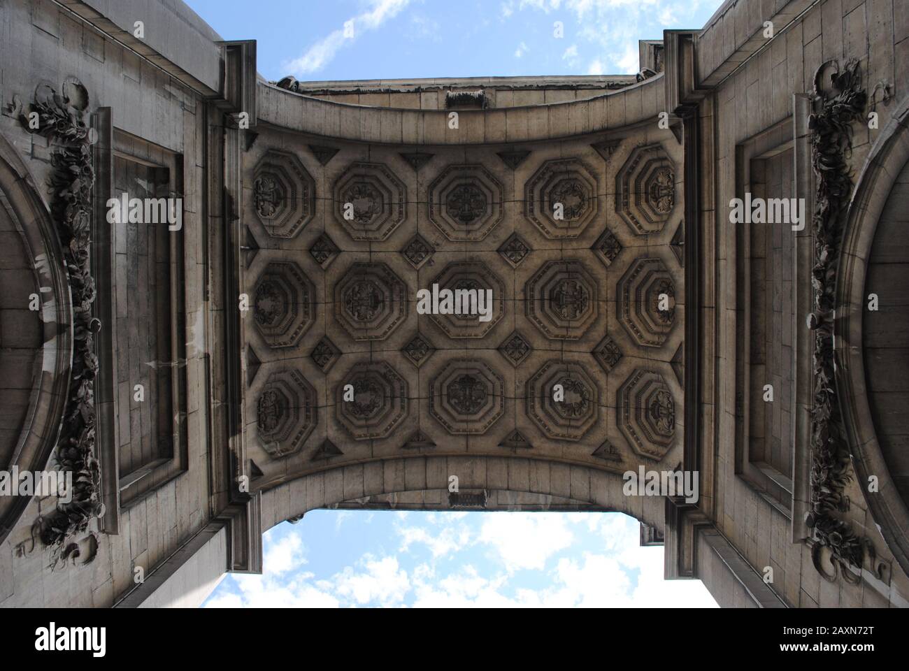 A different view of an arch Stock Photo - Alamy